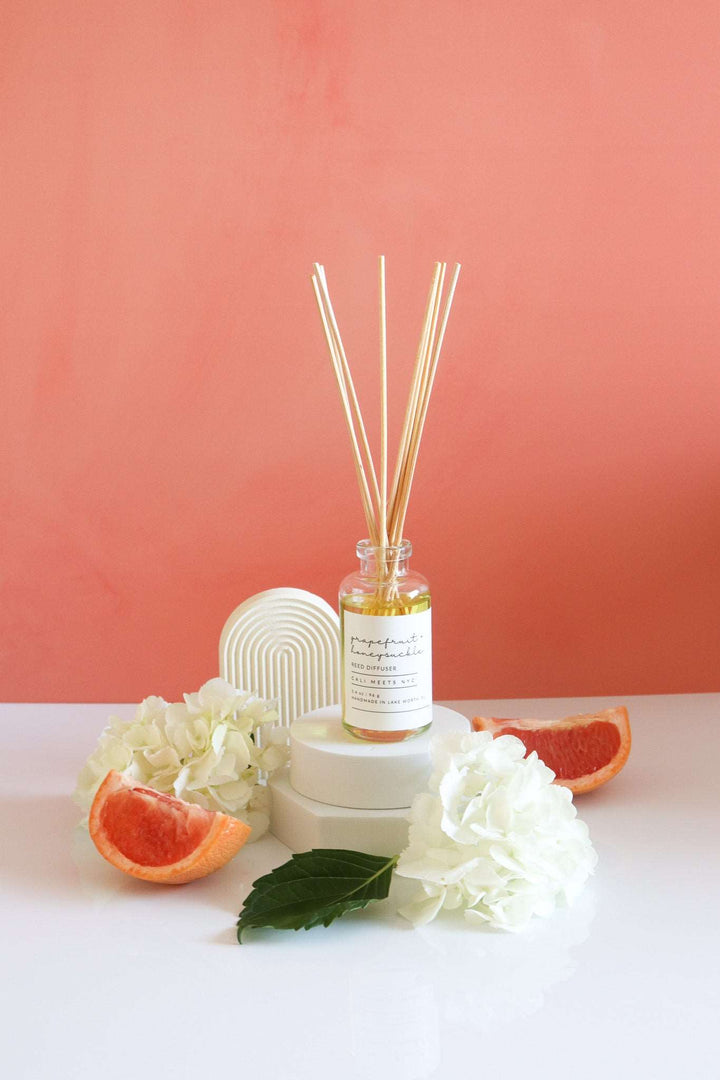 Grapefruit + Honeysuckle Reed Diffuser – Cali Meets NYC